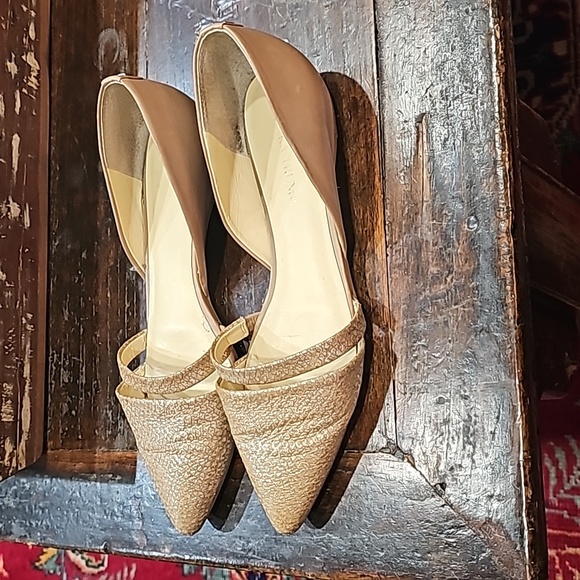 Ivanka Trump | Shoes | Guc Ivanka Trump Gold Toned Flats M | Poshmark
